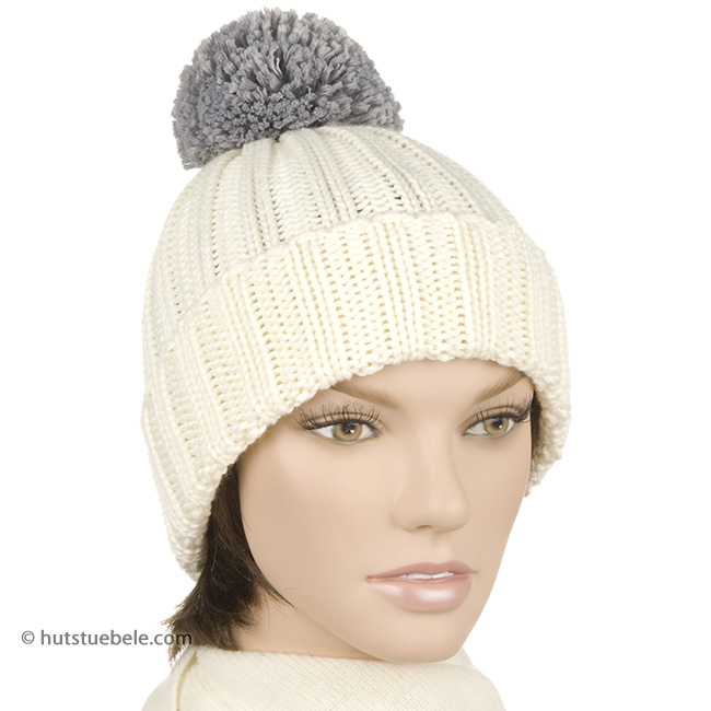 Knitted cap for woman